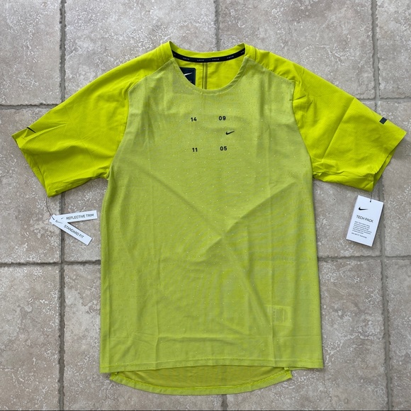 Nike | Shirts | New Mens Nike Tech Pack Reflective Running Shirt Neon ...